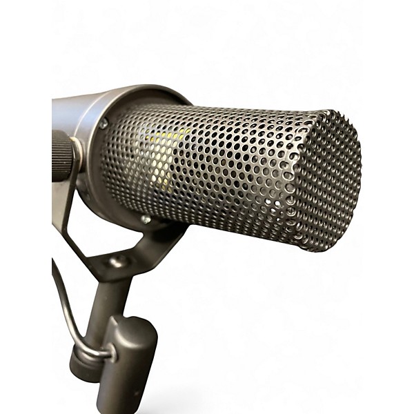 Used Shure SM7B Dynamic Microphone - Guitar Center